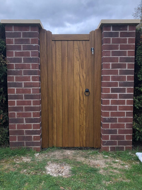 Hardwood Side Gate - Village Design - Stellar Gates