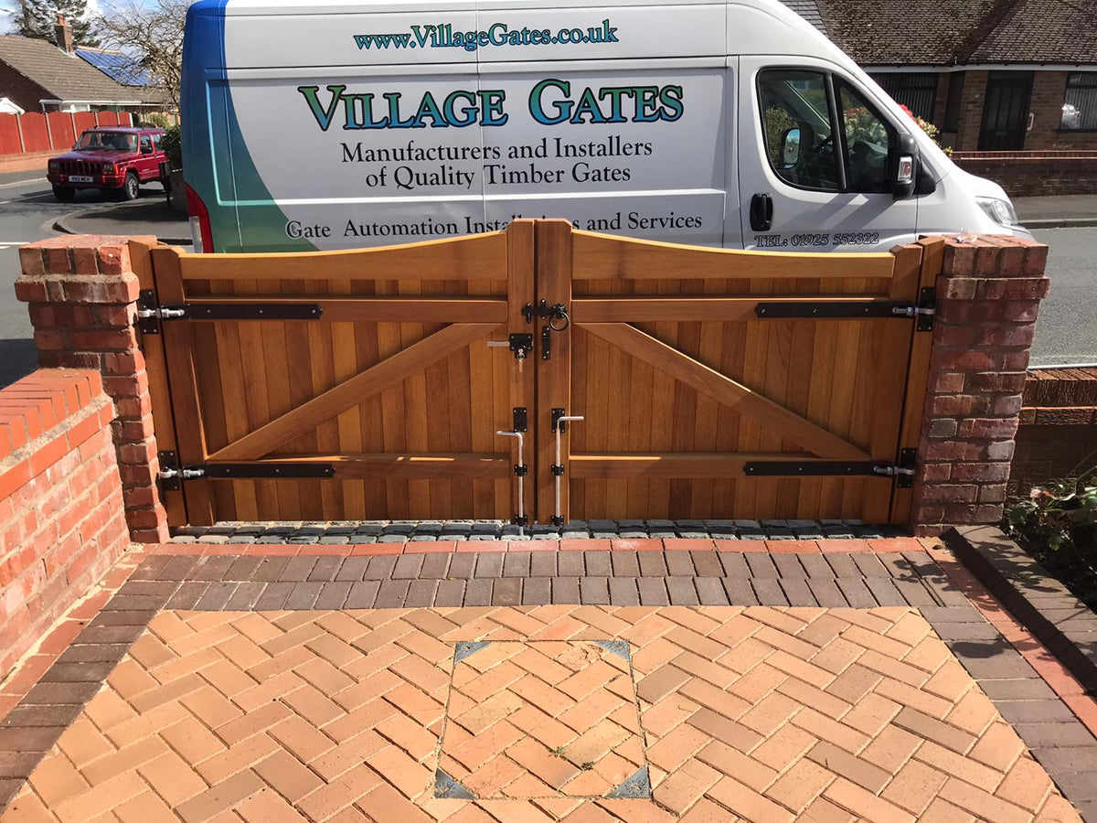 Hardwood Driveway Gates – Stockton Design - Stellar Gates