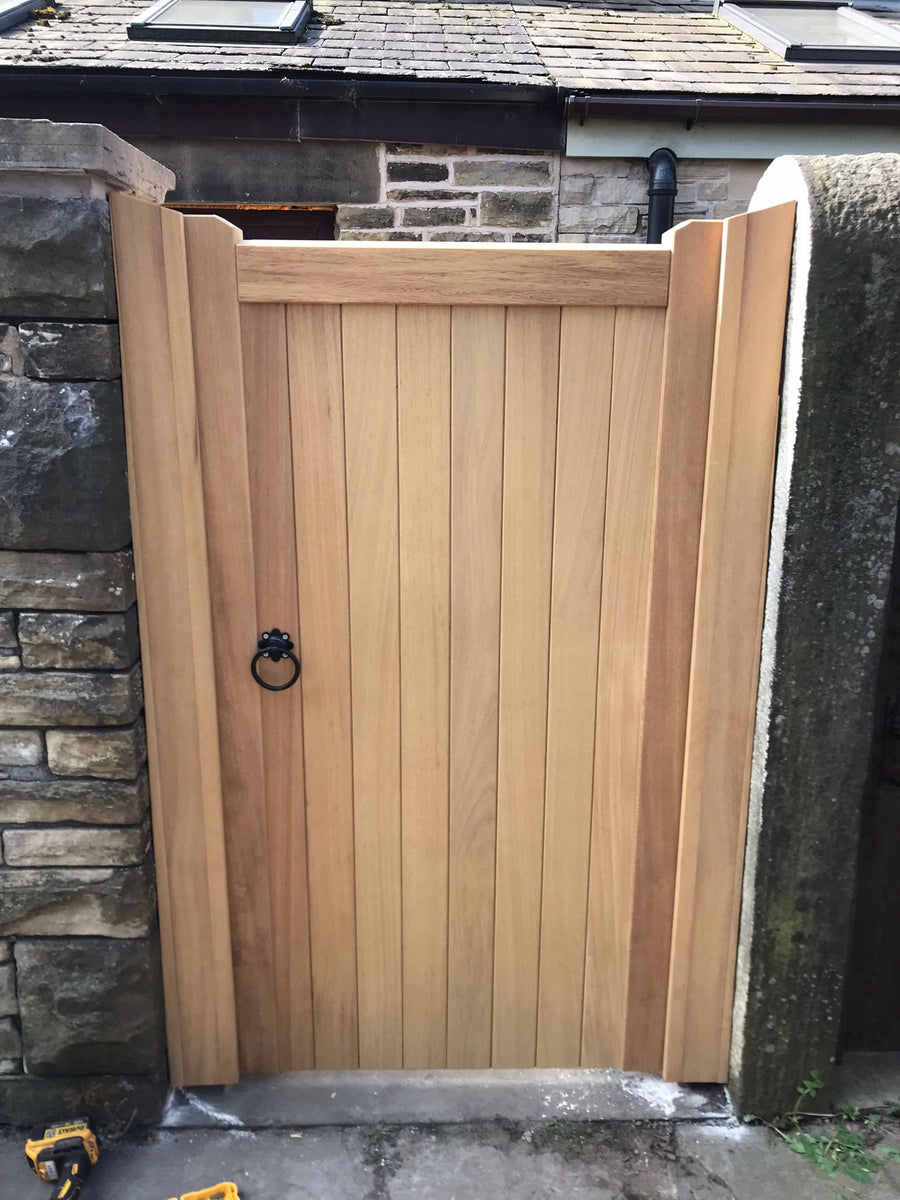 Hardwood Garden Gate - Village Design - Stellar Gates